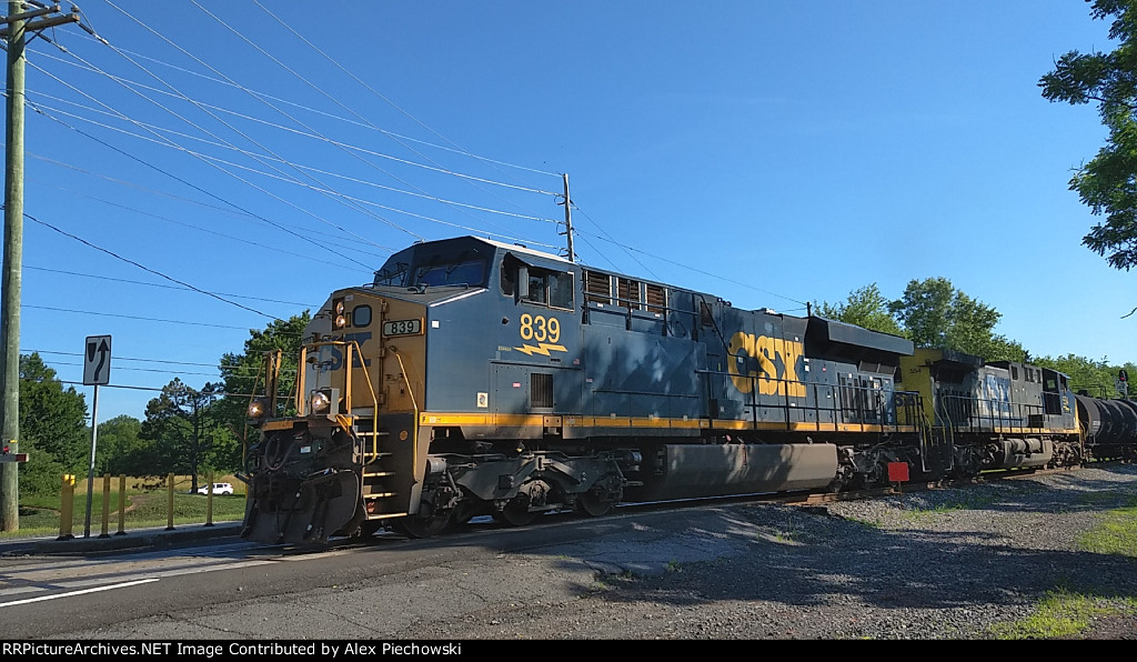 CSX 839
